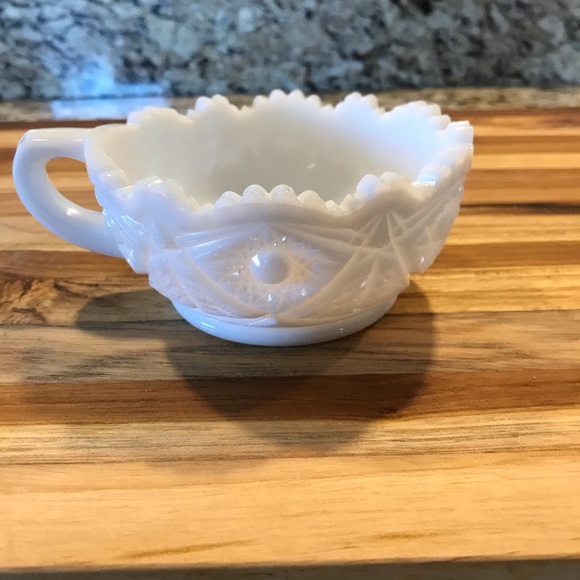 Le Smith | Dining | Vintage Le Smith Milk Glass Handled Nappy Heritage ...